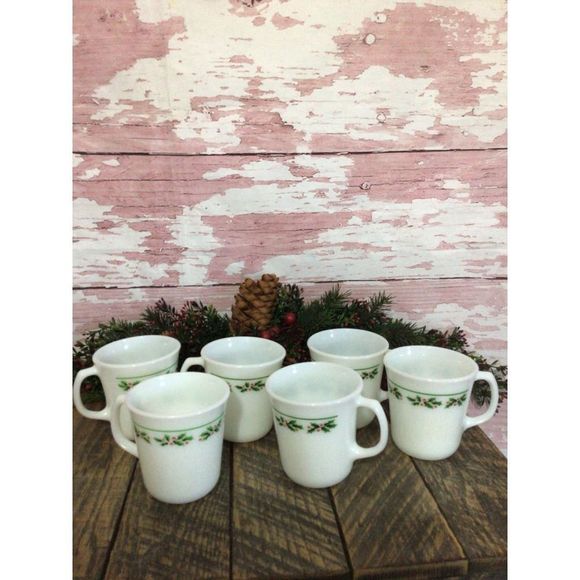 Corningware | Dining | Corning Ware Cups Mugs Vintage Christmas Holly ...